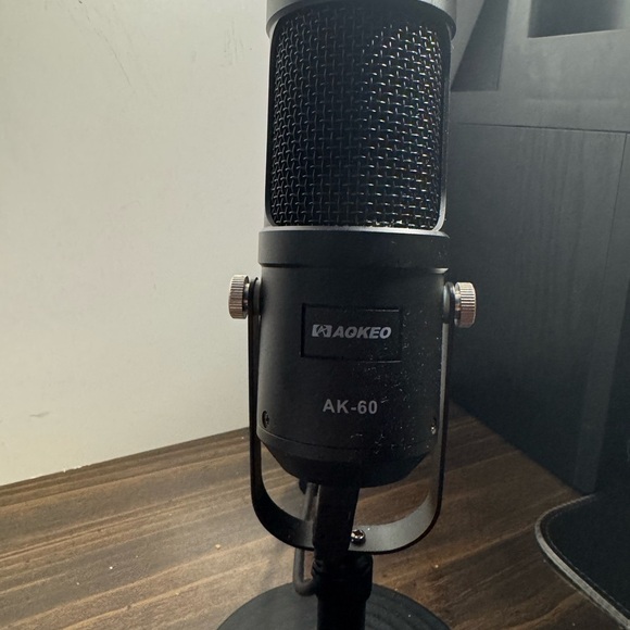 aokeo | Other | Ak6 Black Microphone | Poshmark